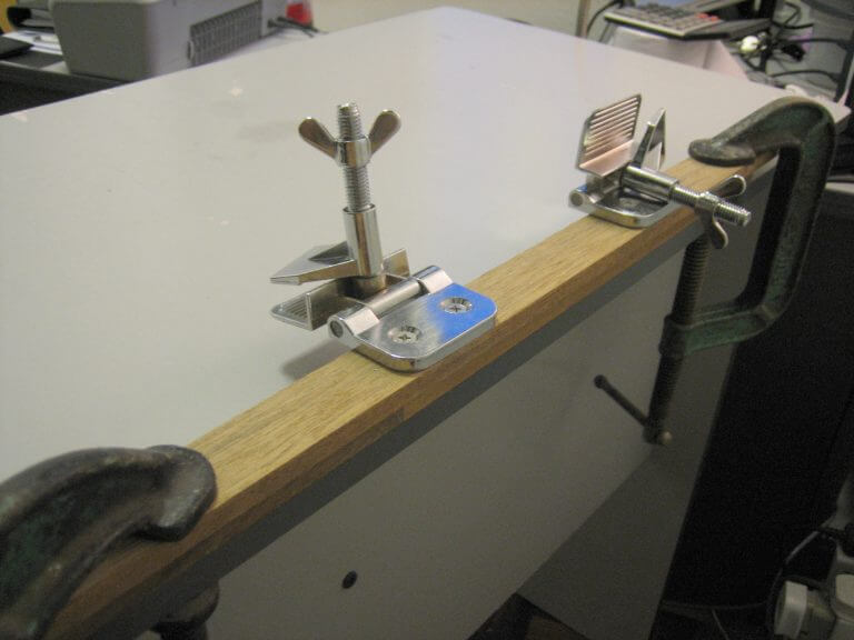 [How-to] Build the World's Easiest 1-Color DIY Screen Printing Press